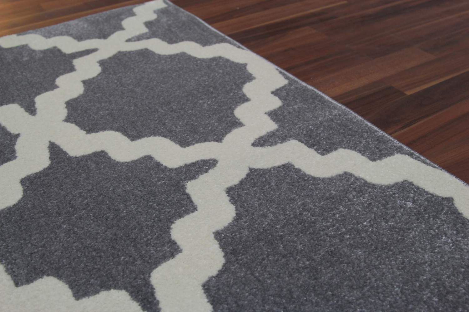 Trellis Gray Rug - Contemporary Trellis Rug